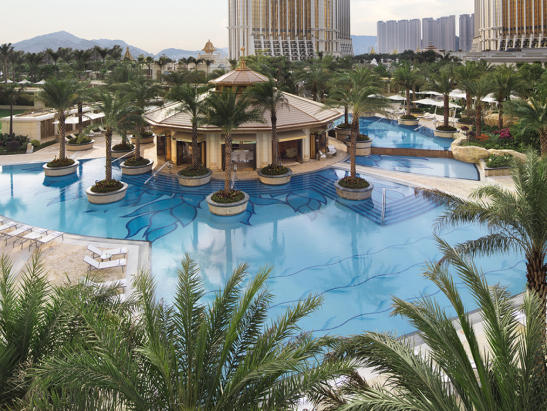 Pool Bar at JW Marriott | Galaxy Macau, the World-Class Asian Resort ...